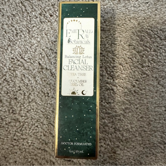 emerald ray botanicals | Skincare | Emerald Ray Botanicals Facial ...